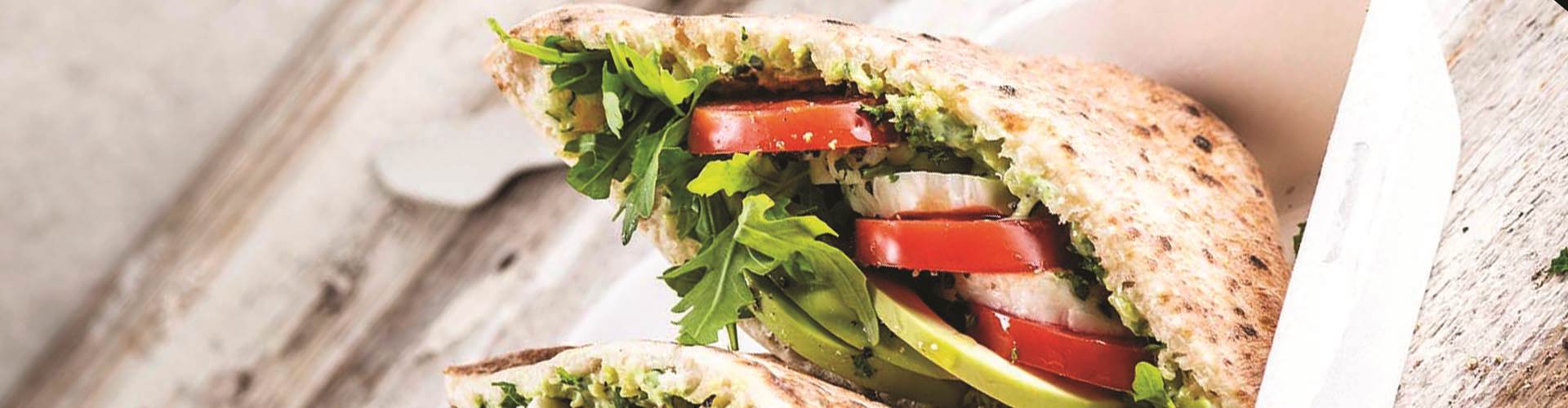 Naanta con aguacate y caprese | Lantmännen Unibake